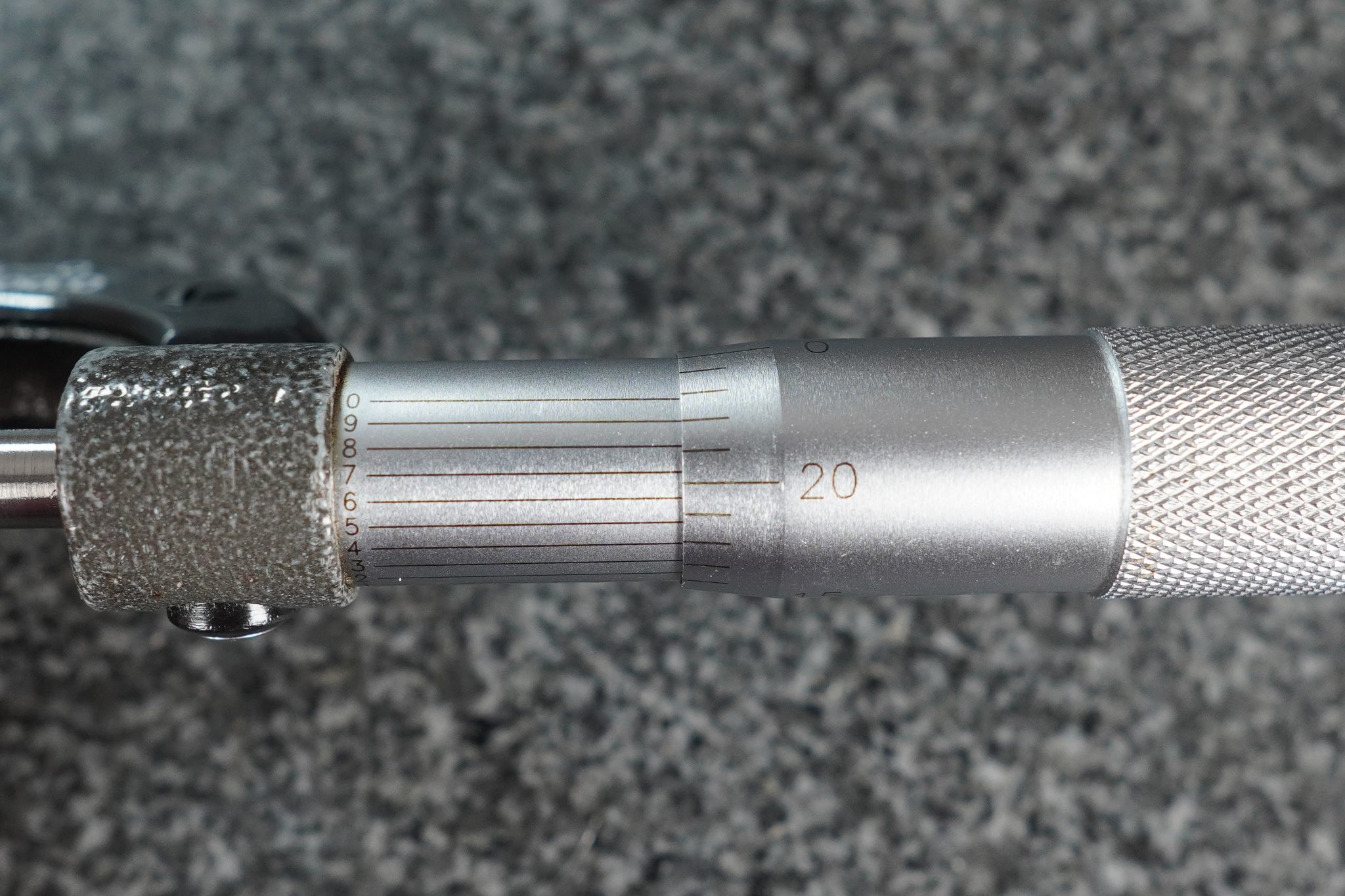 How to Read a Micrometer - Beginner's Guide - Machinist Guides